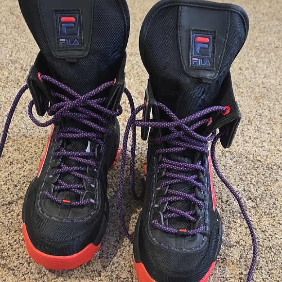 Fila | Shoes | Fila Black And Hot Pink Disruptor Ballistic | Poshmark